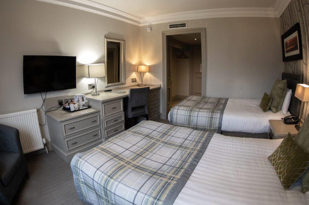 ROOMS – Riverside Lodge Hotel